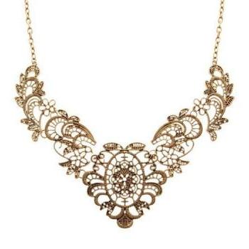 Baroque Collar Necklace on Luulla