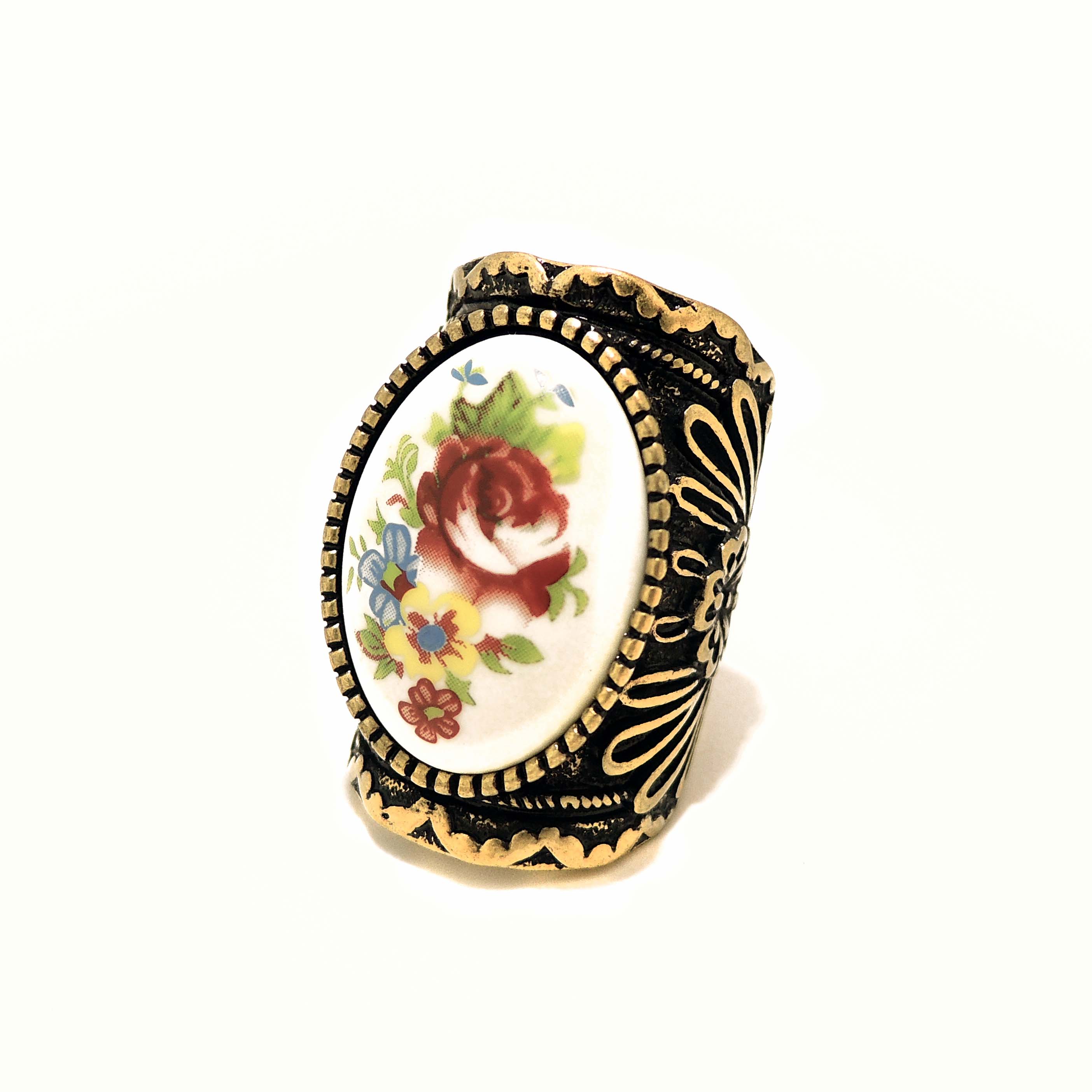 Floral Engraved Rose Ring on Luulla